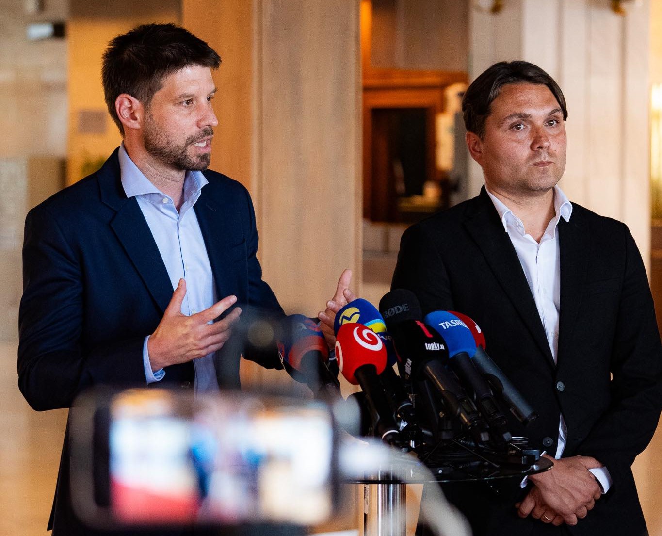 Slovensko: Óvatosnak kell lennie az ellenzéknek a szövetségkötésekkel ...